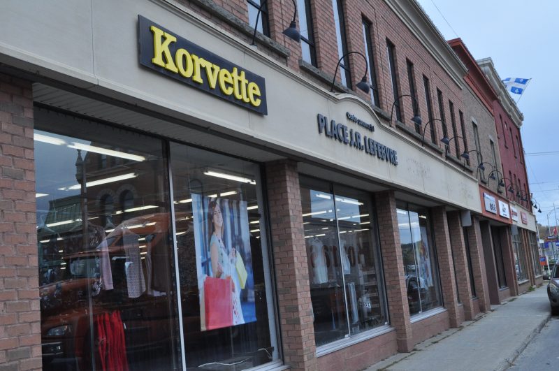 UN MAGASIN HART DÈS FÉVRIER À COATICOOK - CIGN FM96.7