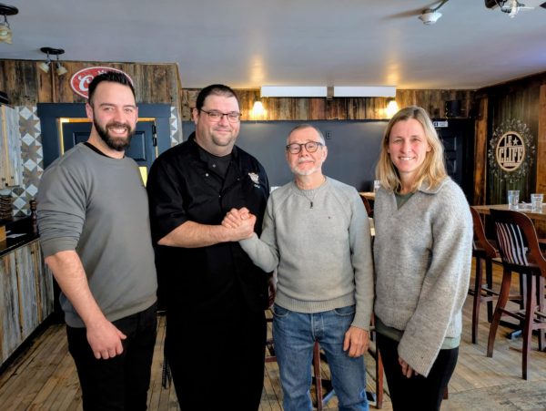 L’Auberge d’Ayer’s Cliff tourne une page : le chef Daniel Pesant cède ...