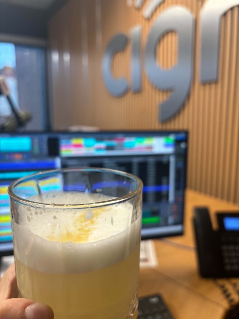 Voyage au cœur de l'histoire du cocktail avec le Whisky Sour - CIGN FM96.7
